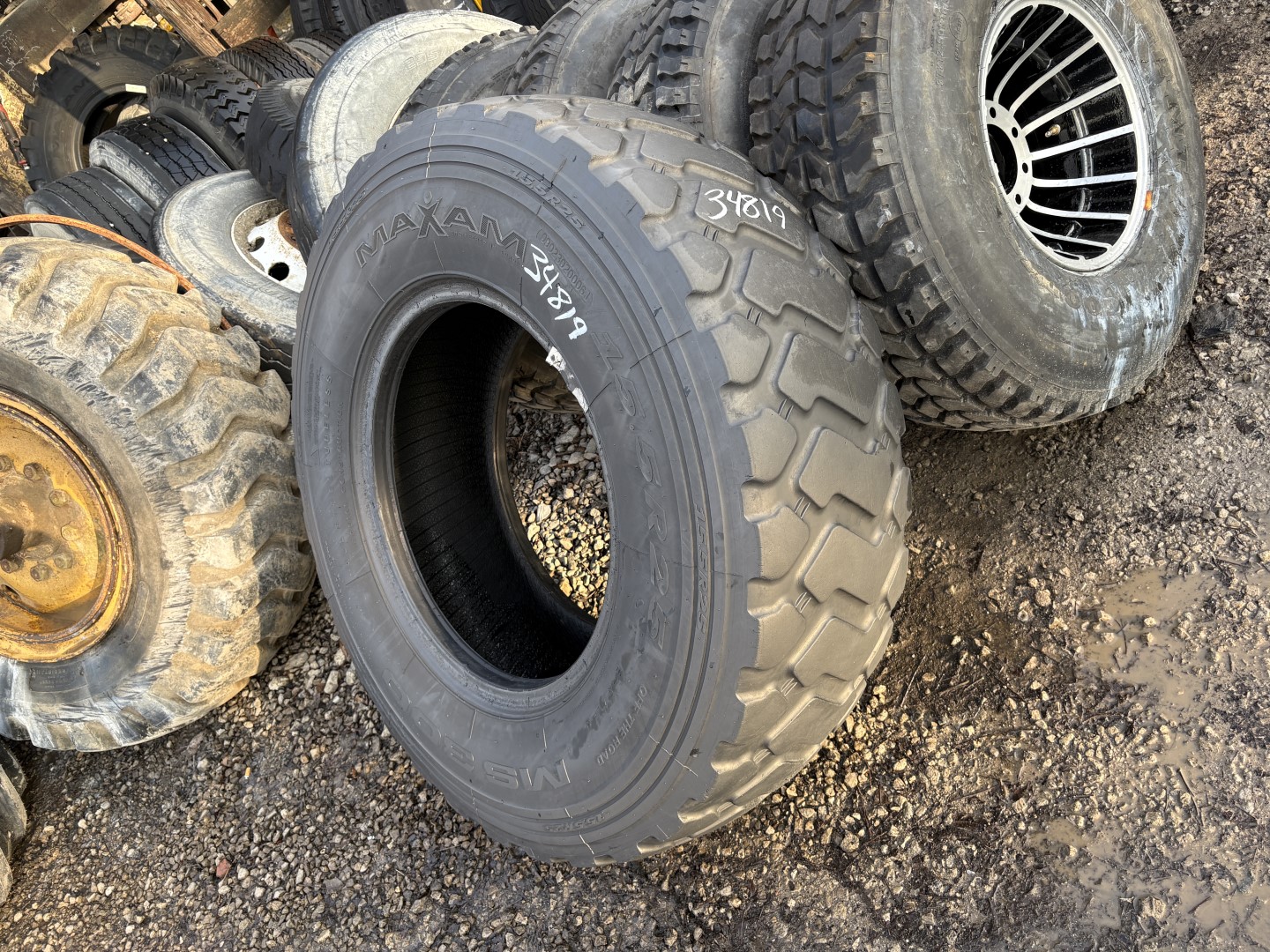 15.5R25 Maxam OTR Tire E-3 L-3 MS300 2-Star CONDITION: UsedTREAD DEPTH ...