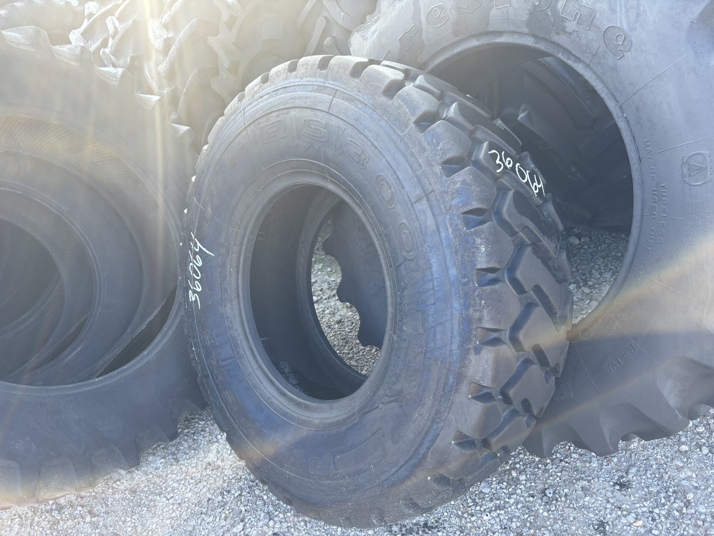 17.5R25 Prime-X OTR Tire E-3 RS300 2-Star CONDITION: UsedTREAD DEPTH ...