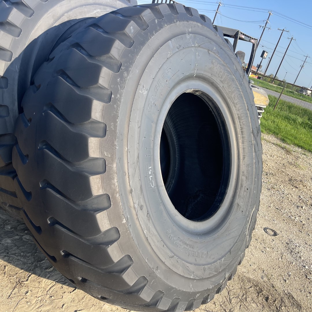 29.5R35 Bridgestone OTR Tire E-3 VRL 2-Star CONDITION: UsedTREAD DEPTH ...