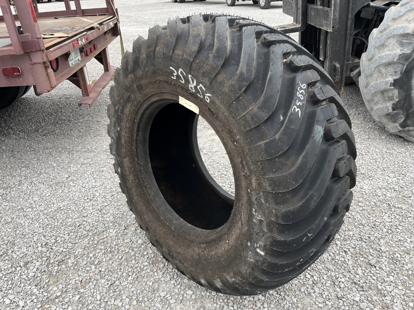 500/60R22.5 Goodyear OTR Tire I-3 Super Flot I3 163B CONDITION ...