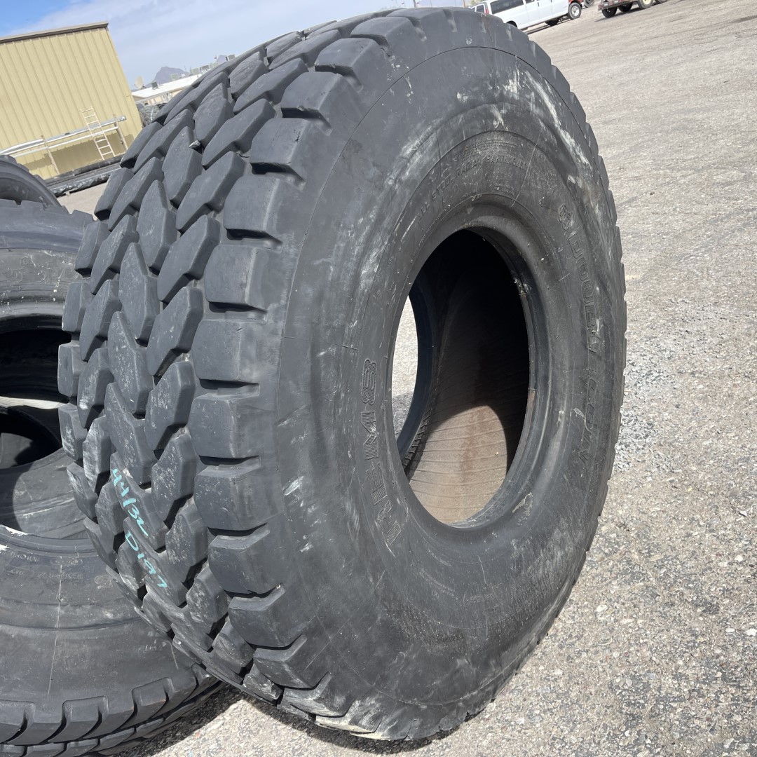525/80R25 Double Coin OTR Tire E-2 L-2 G-2 Crane REM8 2-Star CONDITION ...