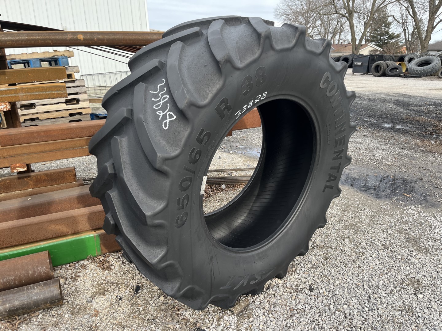 650/65R38 Continental OTR Tire R-1W Super Volume Tyre SVT 157D CONDITION: UsedTREAD DEPTH: 48 ...